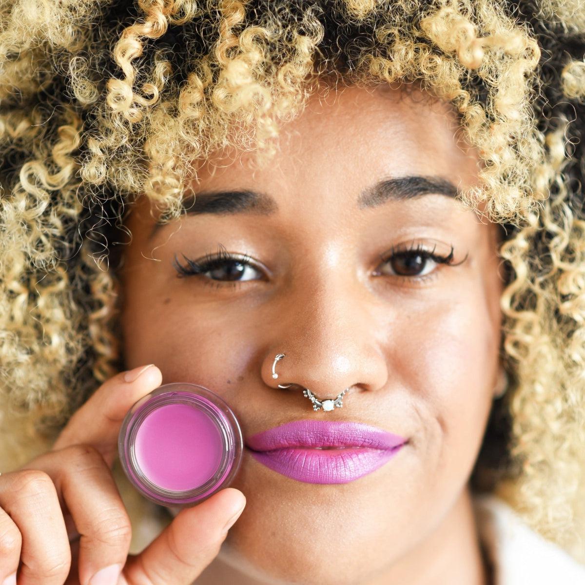 Carrot Colour Pot | Cosmopolitan Shop