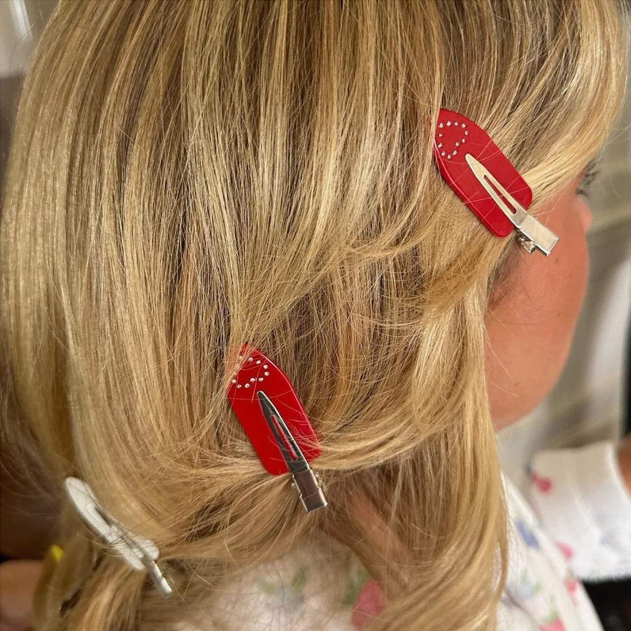 Popstar Hair Setting Clips In Amour Rouge | Cosmopolitan Shop